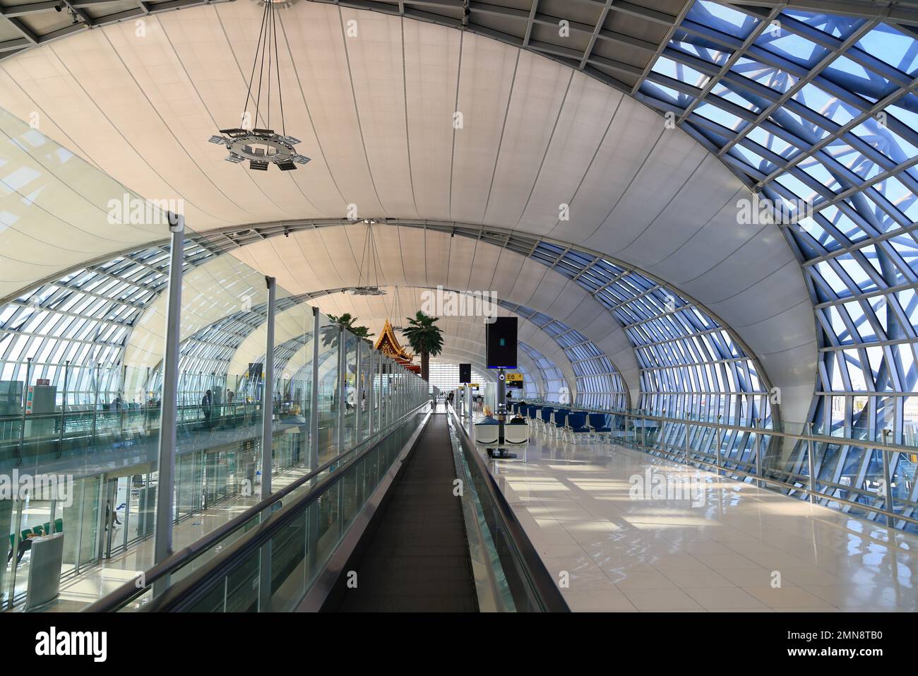 corridor or walkway to departure gate at Suvarnabhumi Airport Stock ...