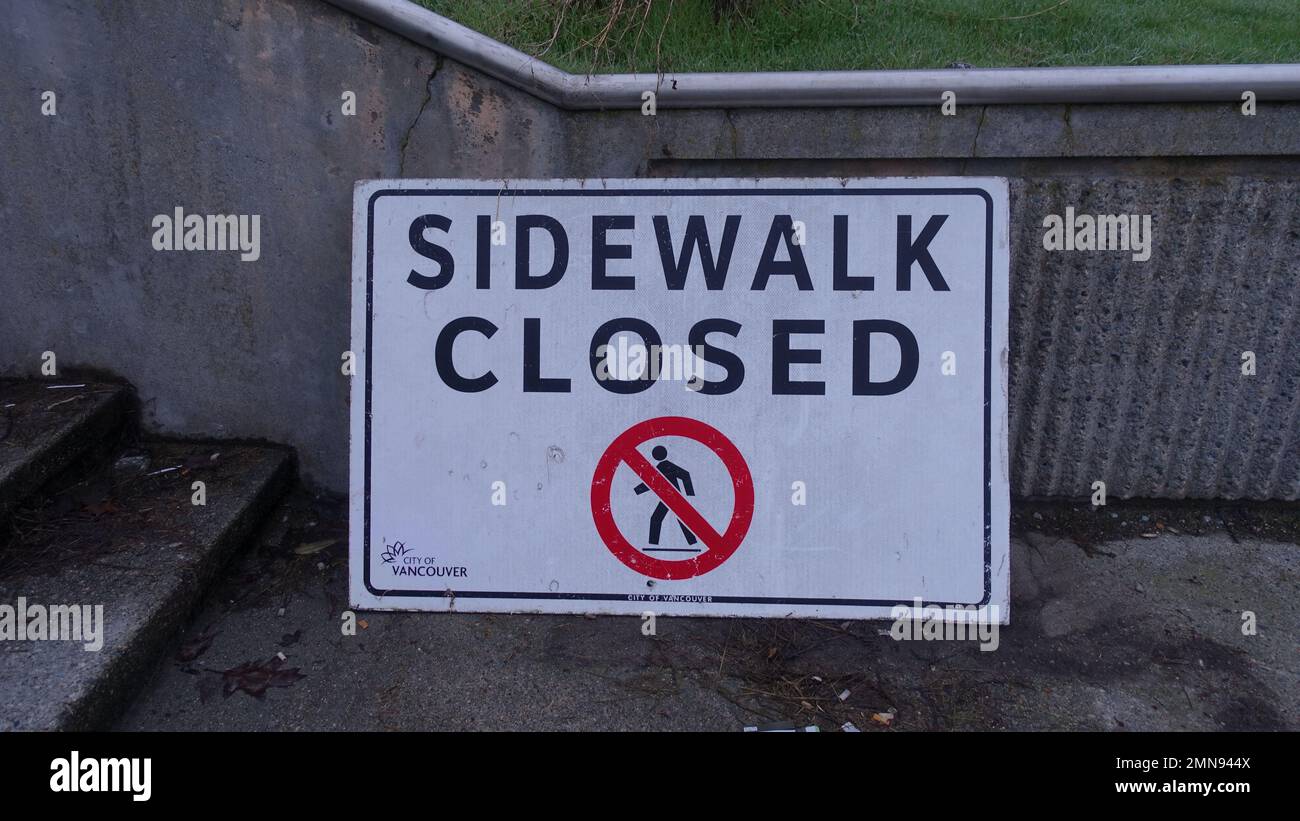 Caution walkway closed hi-res stock photography and images - Alamy