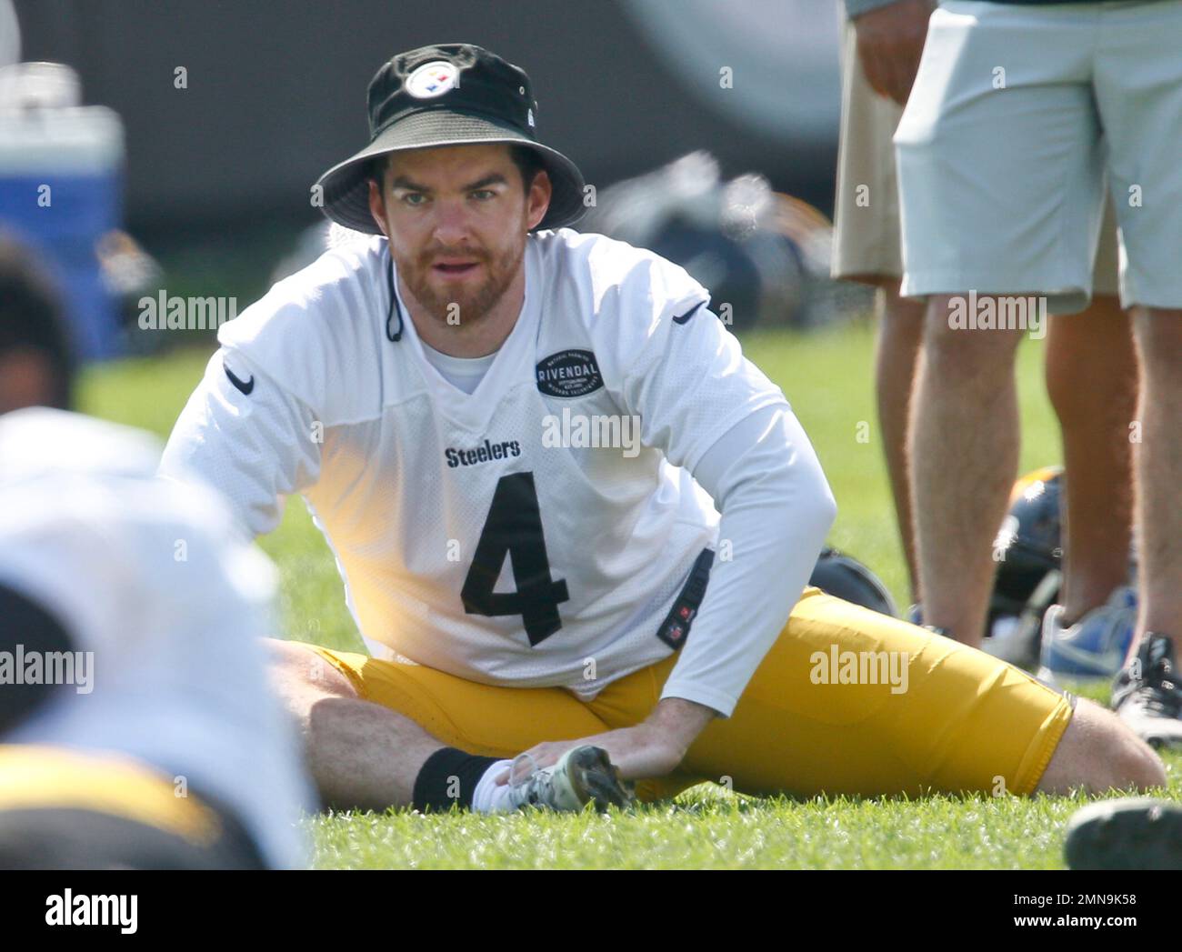 Pittsburgh Steelers punter Jordan Berry (4) during NFL football ...