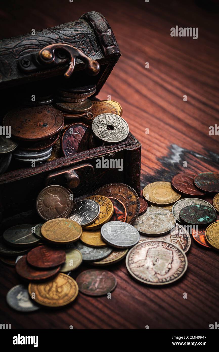 Old and new coins hi-res stock photography and images - Alamy