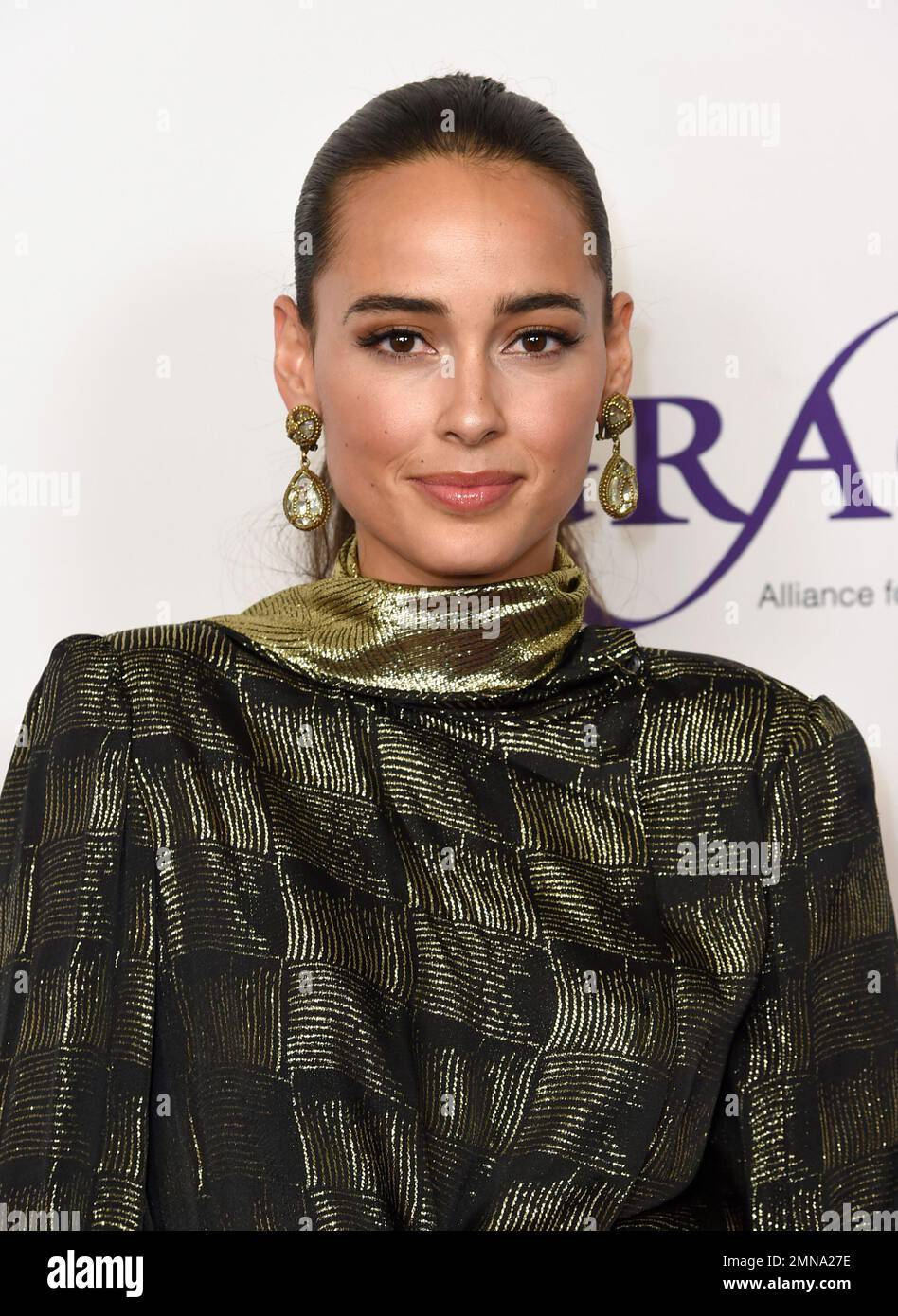 Chelsea Gilligan arrives at the 43rd annual Gracie Awards at the ...