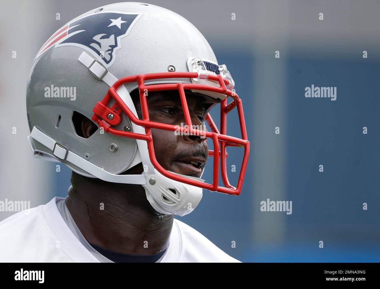 New England Patriots rookie running back Sony Michel warms up on the ...