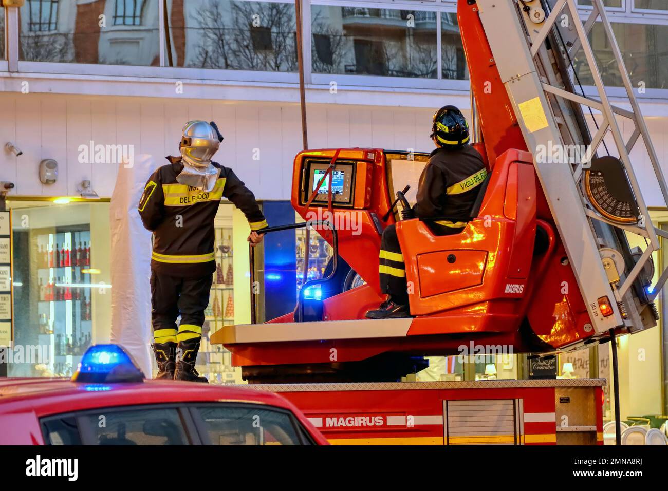 Italian fire service hi-res stock photography and images - Alamy