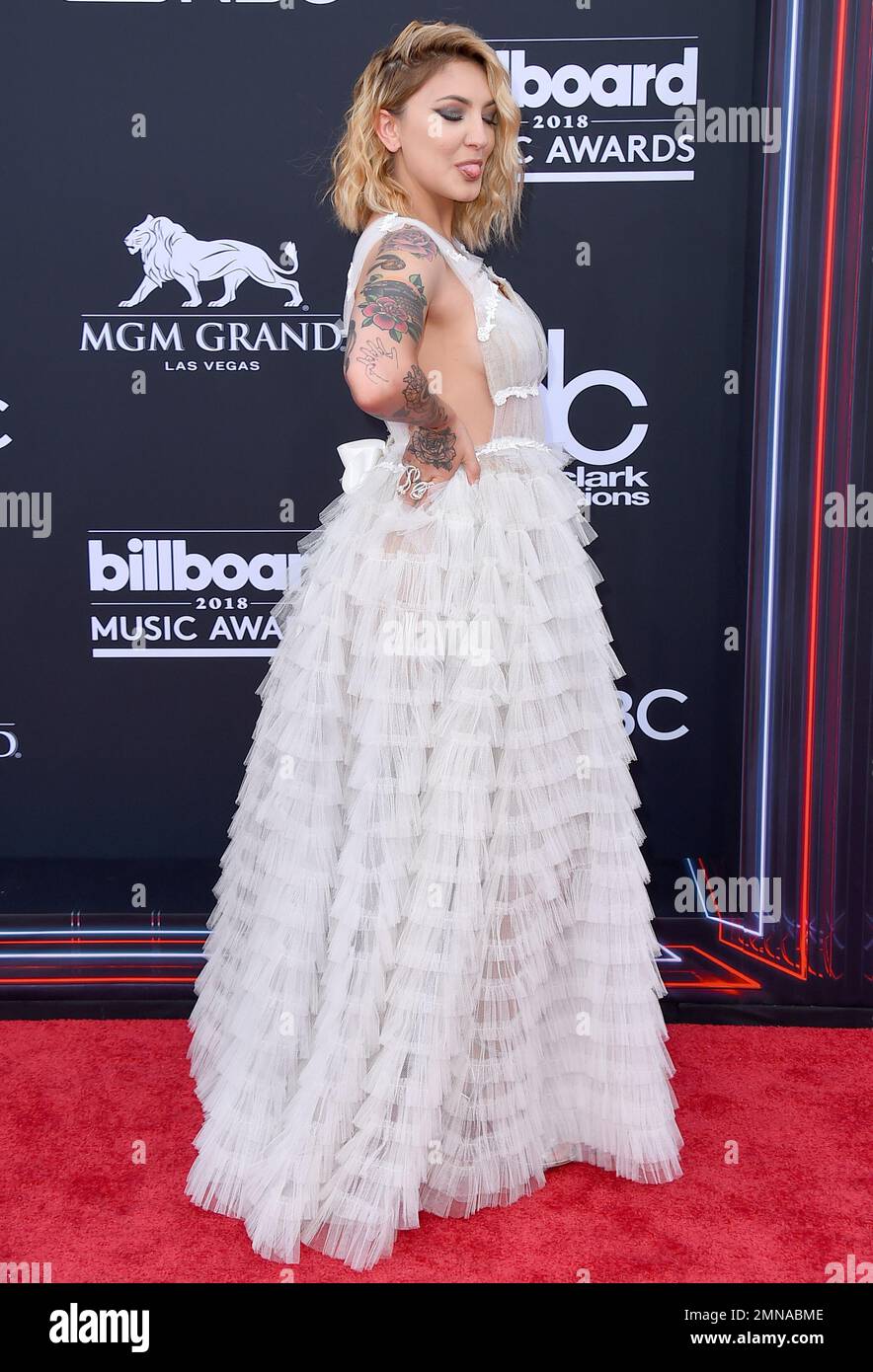 Julia Michaels arrives at the Billboard Music Awards at the MGM Grand ...