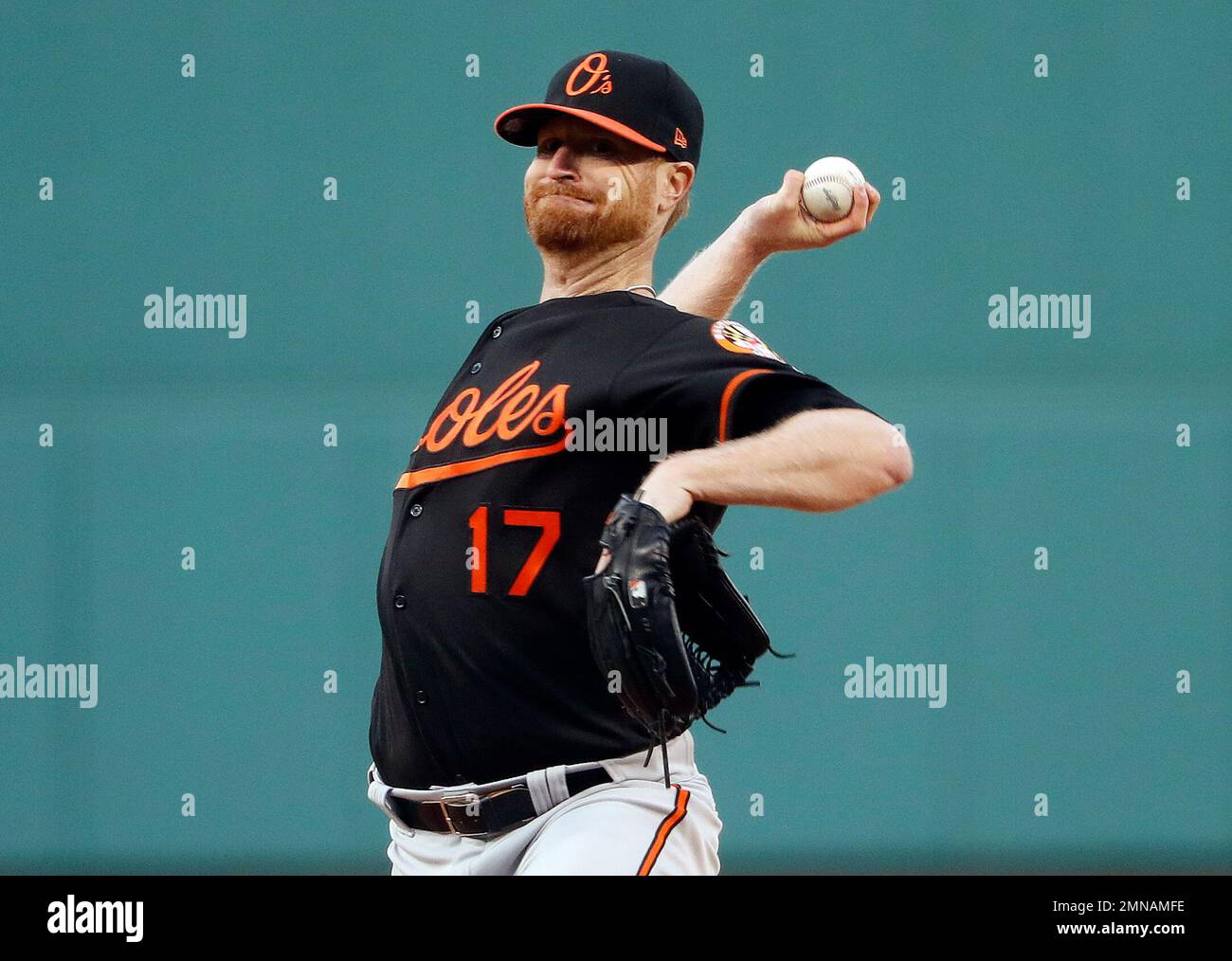 Baltimore Orioles starting pitcher Alex Cobb throws to a Boston Red Sox ...