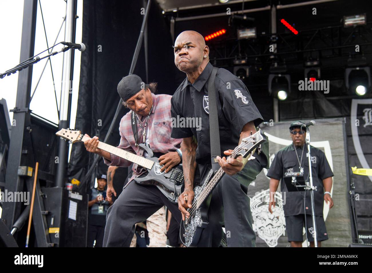 Ernie C, left, and Vincent Price of Body Count perform at the Rock On ...