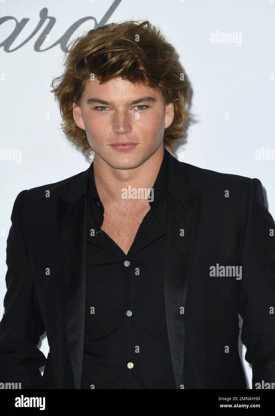 Model Jordan Barrett poses for photographers upon arrival at the amfAR ...