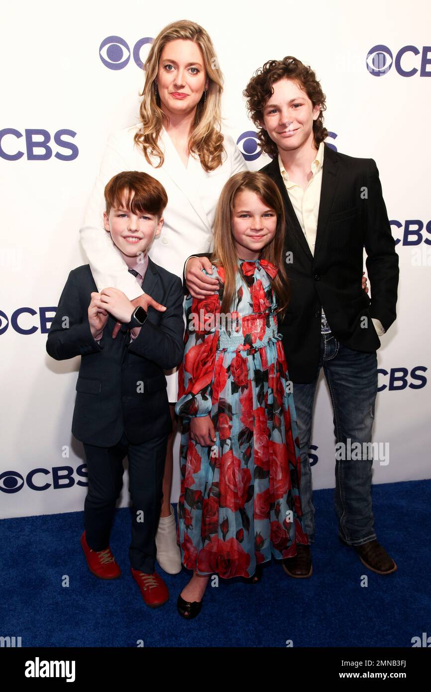 Ian Armitage, from left, Zoe Perry, Raegan Revord and Montana Jordan ...