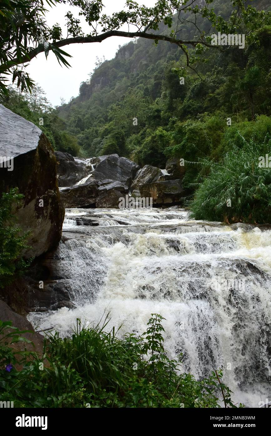 Ramboda Falls (109 m high), Pussellawa area, Srí Lanka, Asia Stock ...
