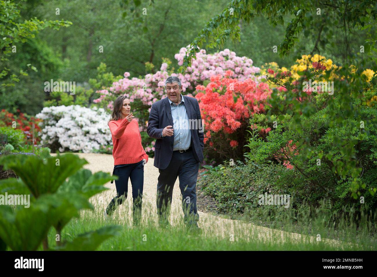 Floral designer Philippa Craddock, and Keeper of the Gardens John ...