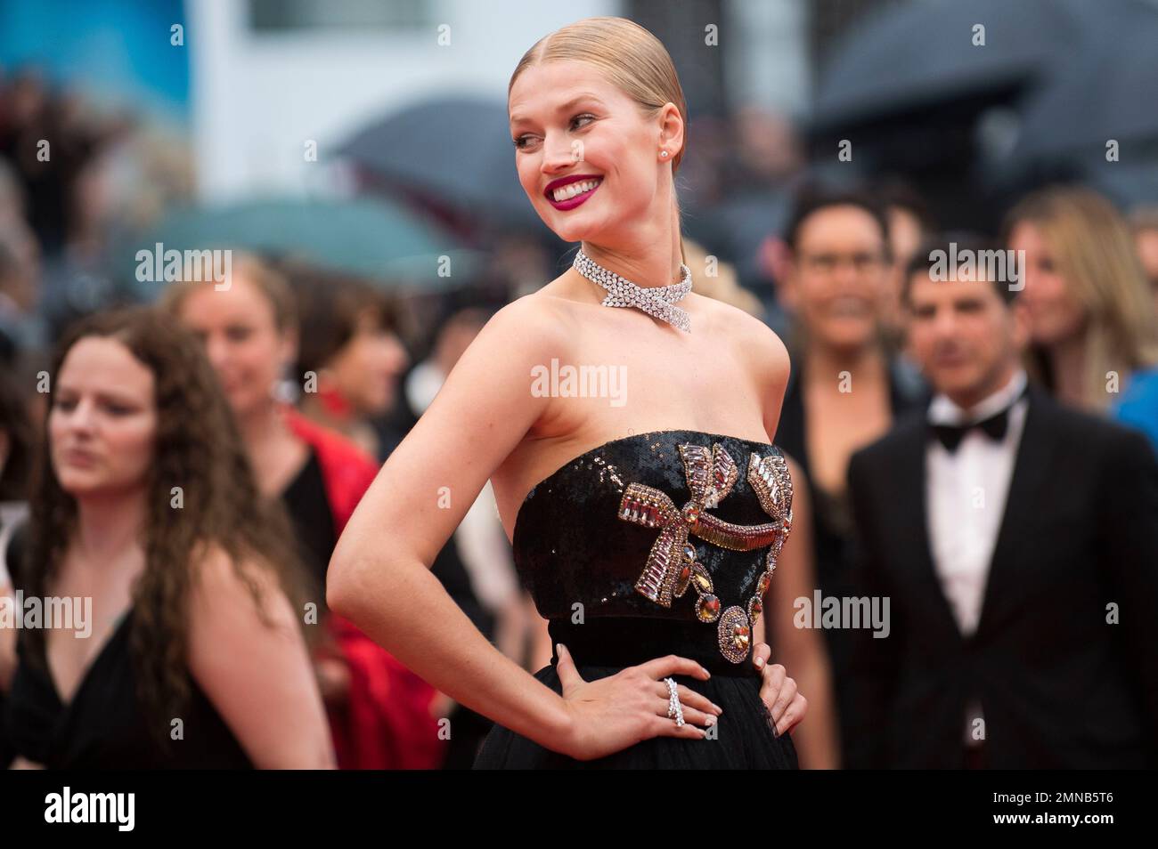 Model Toni Garrn poses for photographers upon arrival at the premiere ...