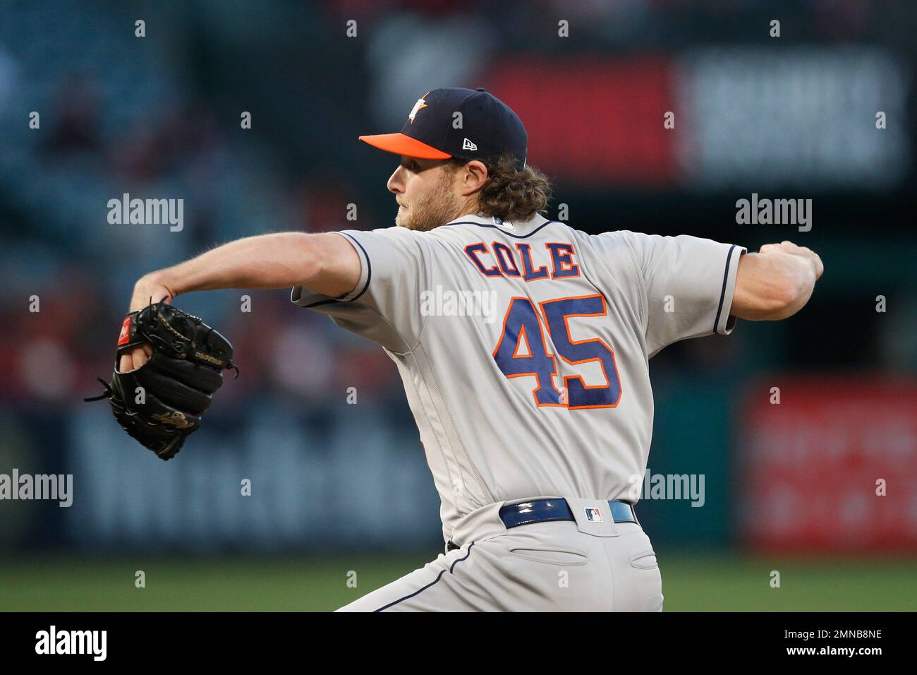 Houston Astros starting pitcher Gerrit Cole throws to a Los Angeles ...