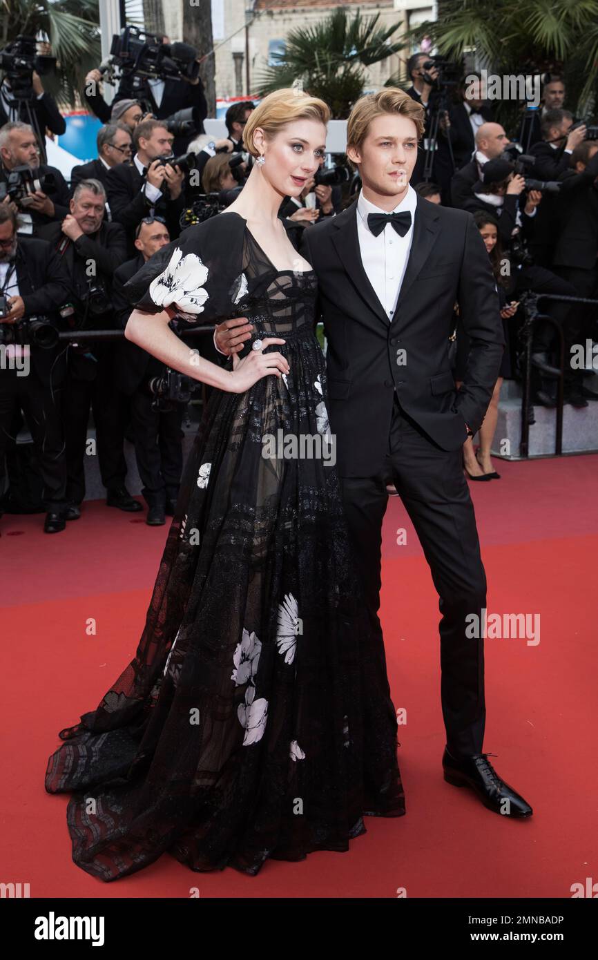 Elizabeth Debicki and Joe Alwyn pose for photographers upon arrival at ...
