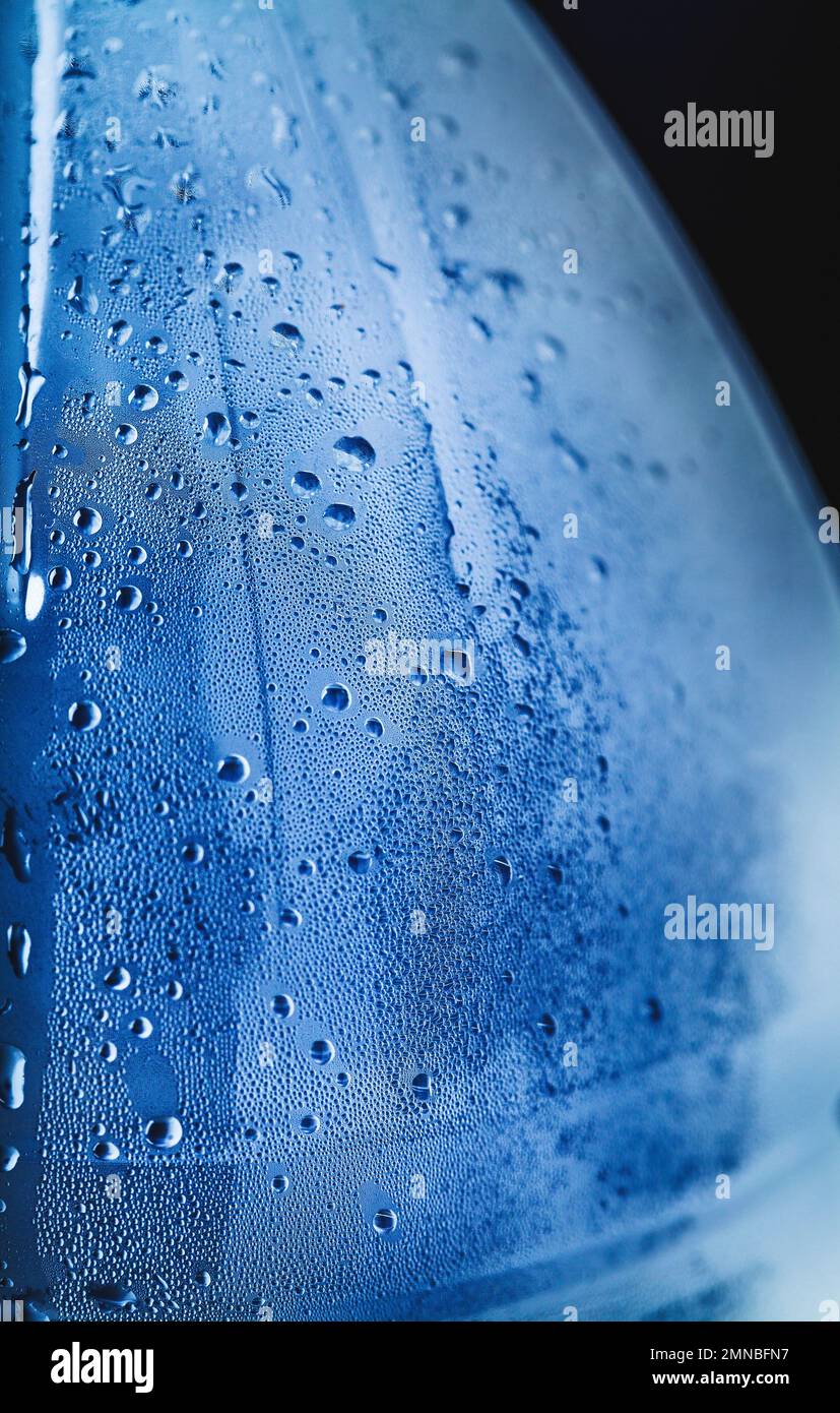 Water drops on the surface of a plastic bottle Stock Photo - Alamy