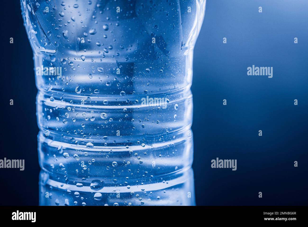 Water drops on the surface of a plastic bottle Stock Photo - Alamy