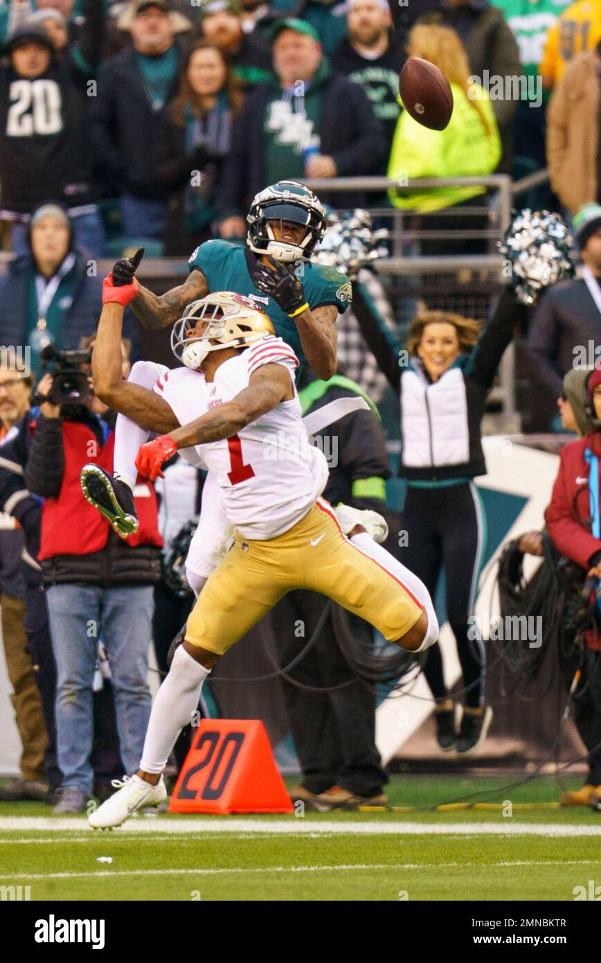 Philadelphia Eagles wide receiver DeVonta Smith (6) battles with San ...