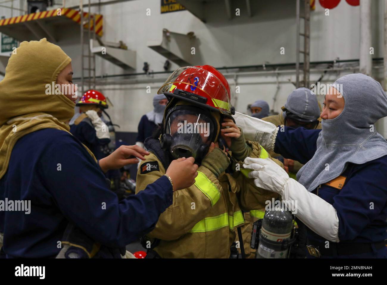 PACIFIC OCEAN (Sept. 30, 2022) Personnel Specialist 3rd Class Yingjie ...