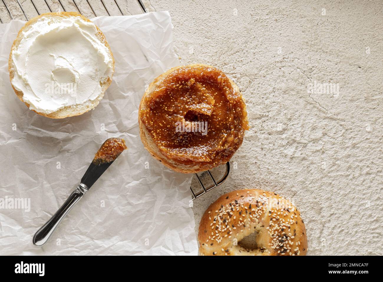 Bagel cream cheese jam hi-res stock photography and images - Alamy