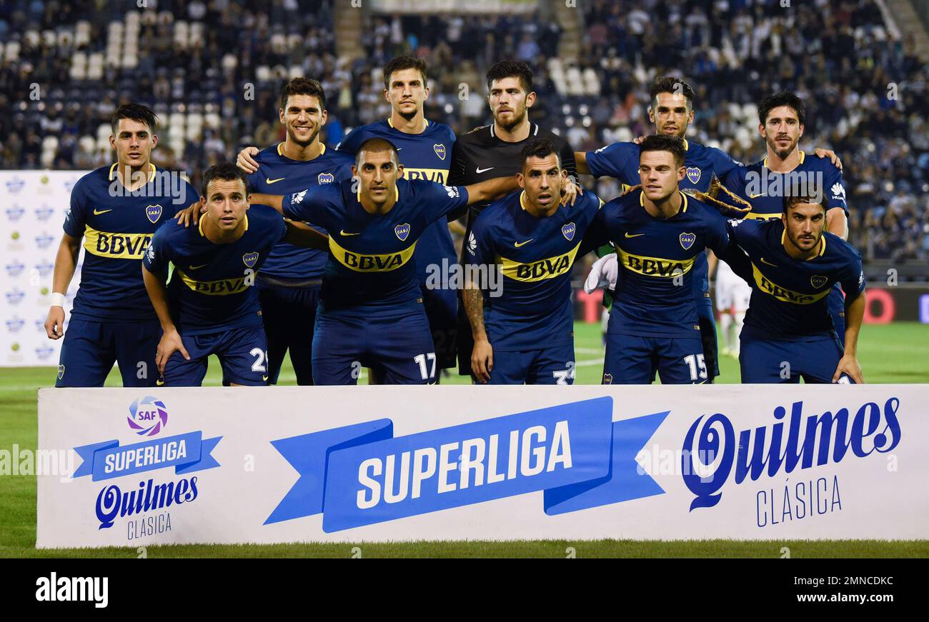 The Boca Juniors team poses for photographers before winning the local ...
