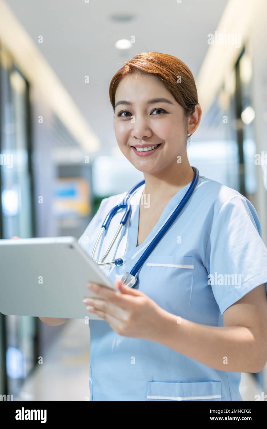 Female nurses hi-res stock photography and images - Alamy