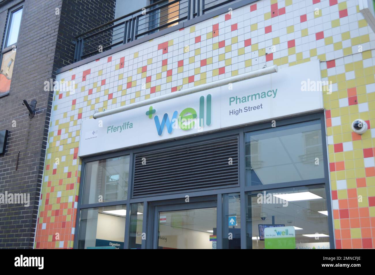 Pharmacy sign on street hi-res stock photography and images - Alamy