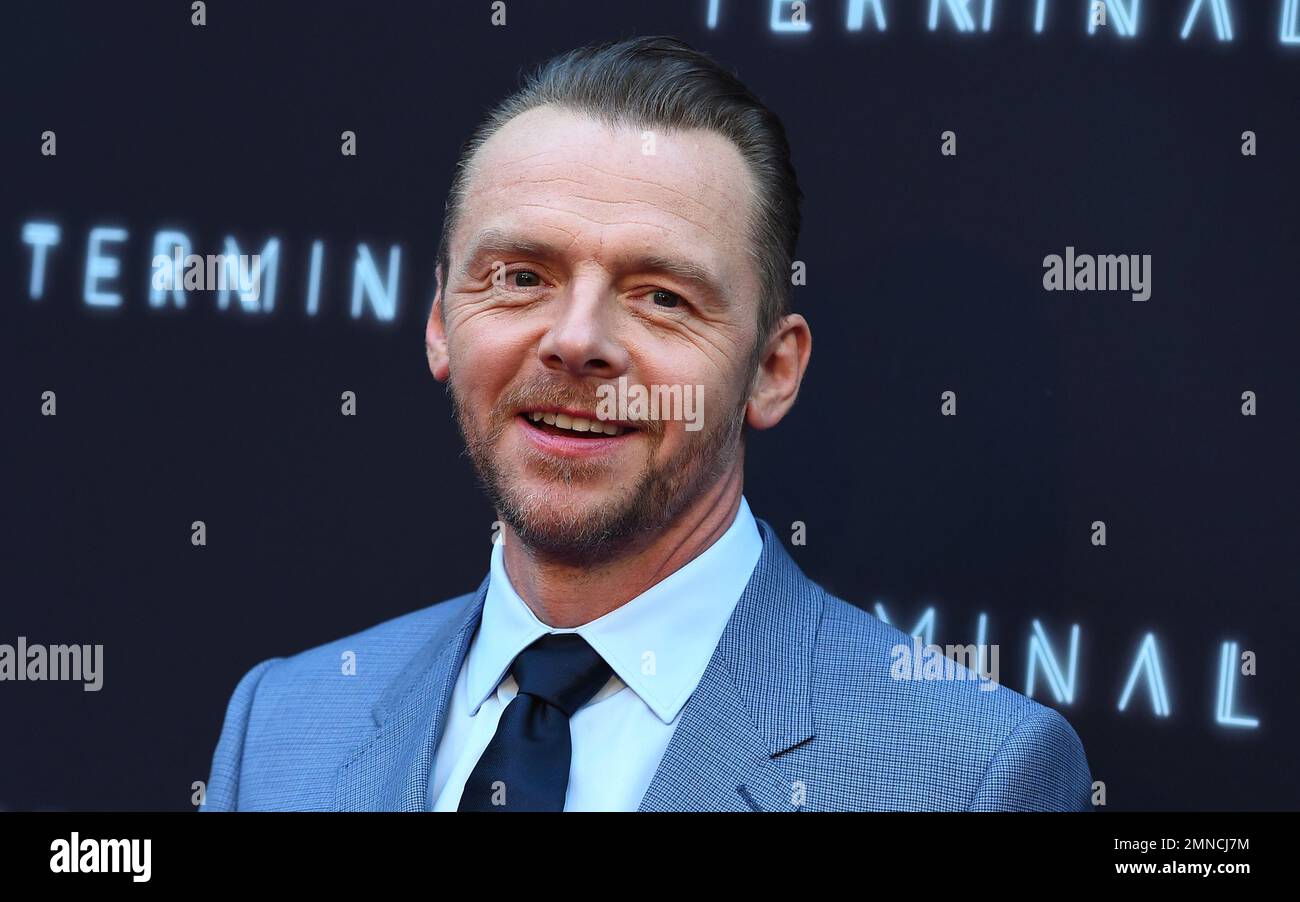 Actor and cast member Simon Pegg arrives at the world premiere of ...