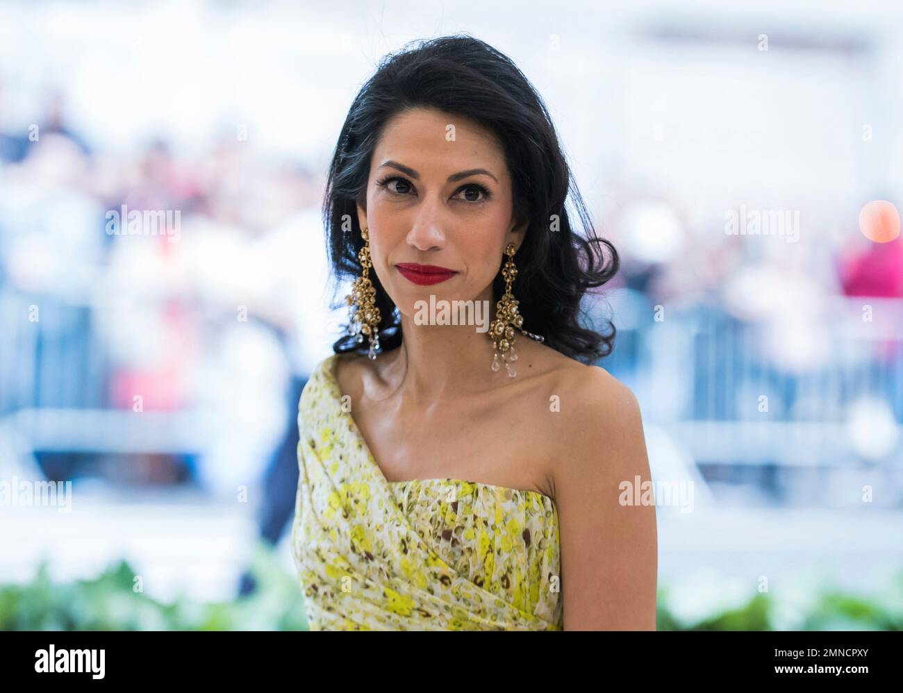 Huma Abedin attends The Metropolitan Museum of Art's Costume Institute ...