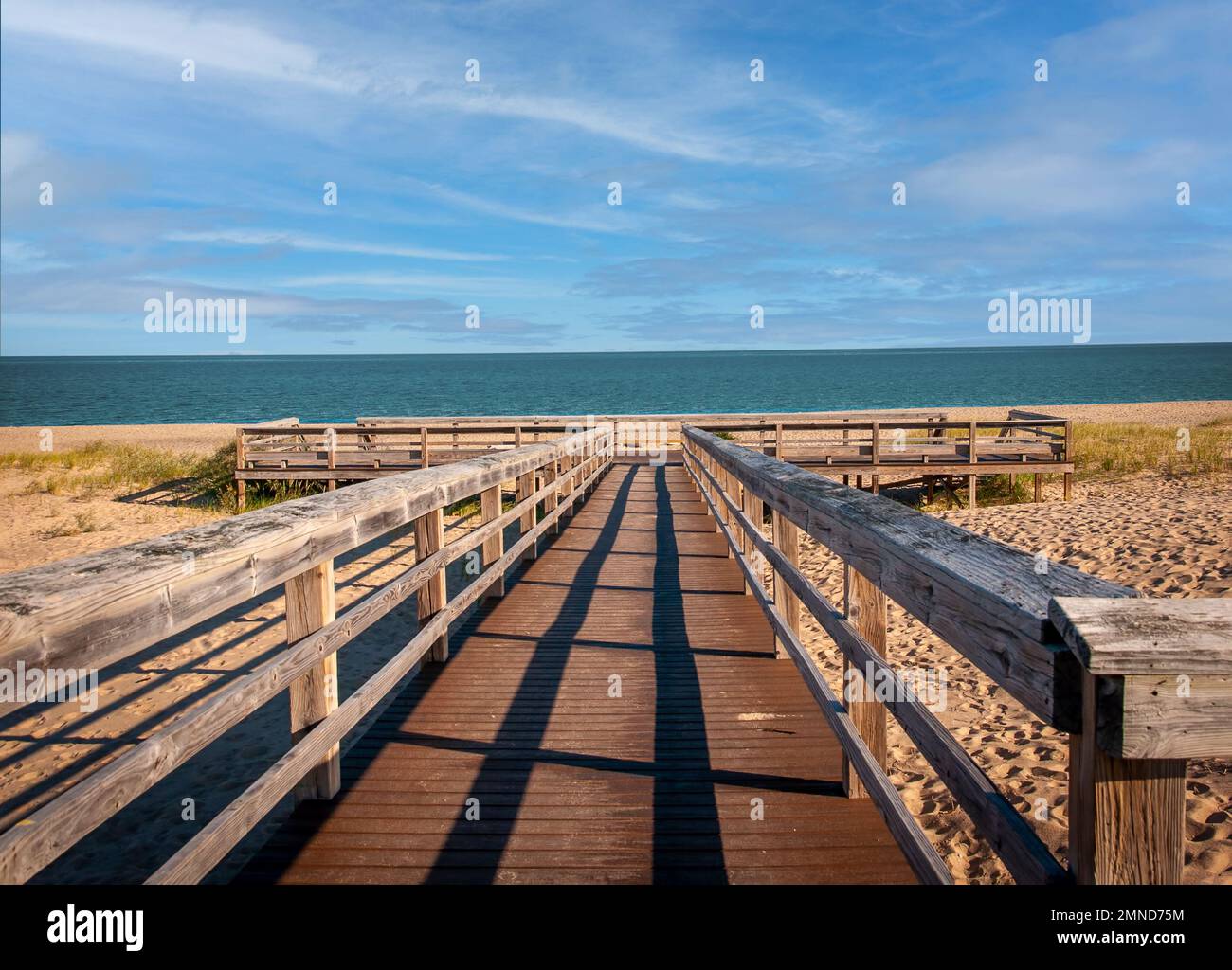 Beaches and sand and nature lakes hi-res stock photography and images ...
