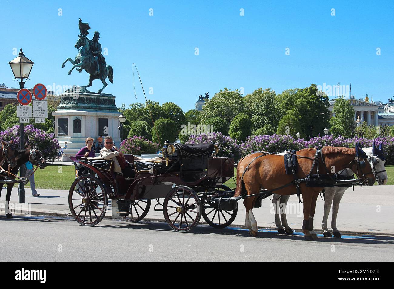 Fiacre carriage hi-res stock photography and images - Alamy