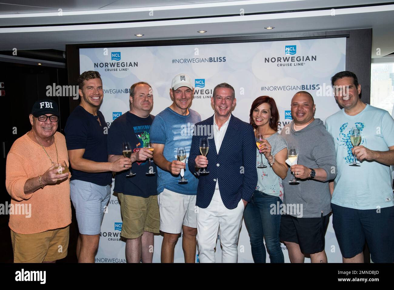 IMAGE DISTRIBUTED FOR NORWEGIAN CRUISE LINE - Elvis Duran and the Z100 ...
