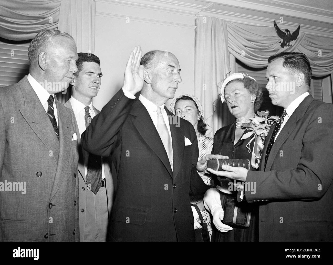 Robert Lovett, center, takes his oath as new defense secretary at the ...