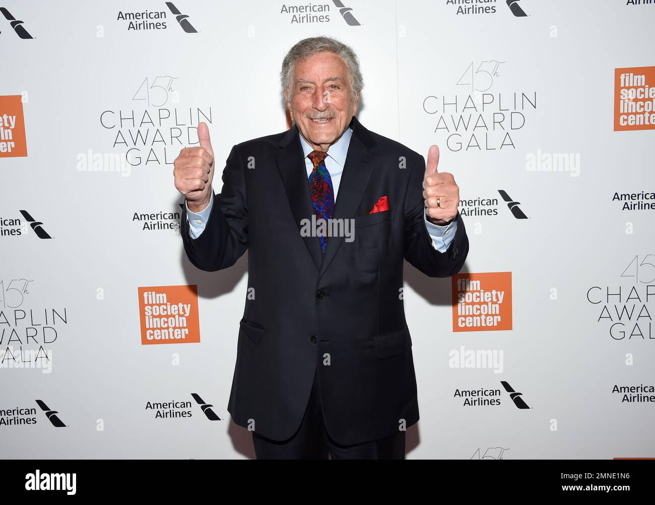 Singer Tony Bennett attends the Film Society of Lincoln Center's 45th ...