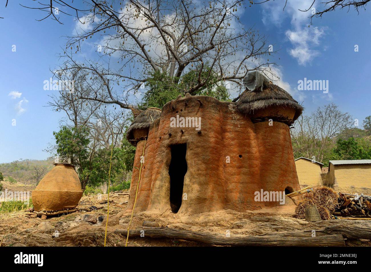 Clay africa hi-res stock photography and images - Alamy