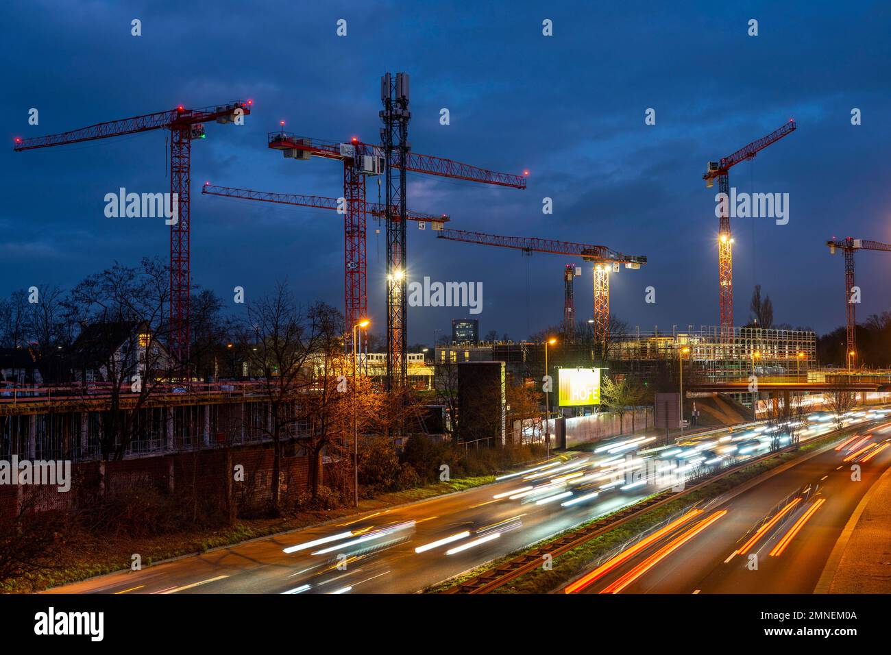 Major construction site in Düsseldorf, on the B8, Danziger Straße ...