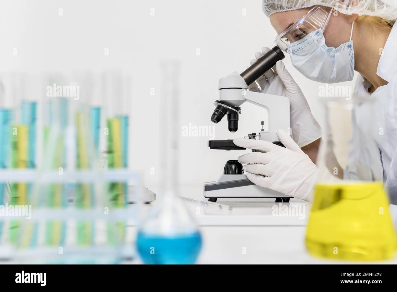 High resolution microscope hi-res stock photography and images - Alamy