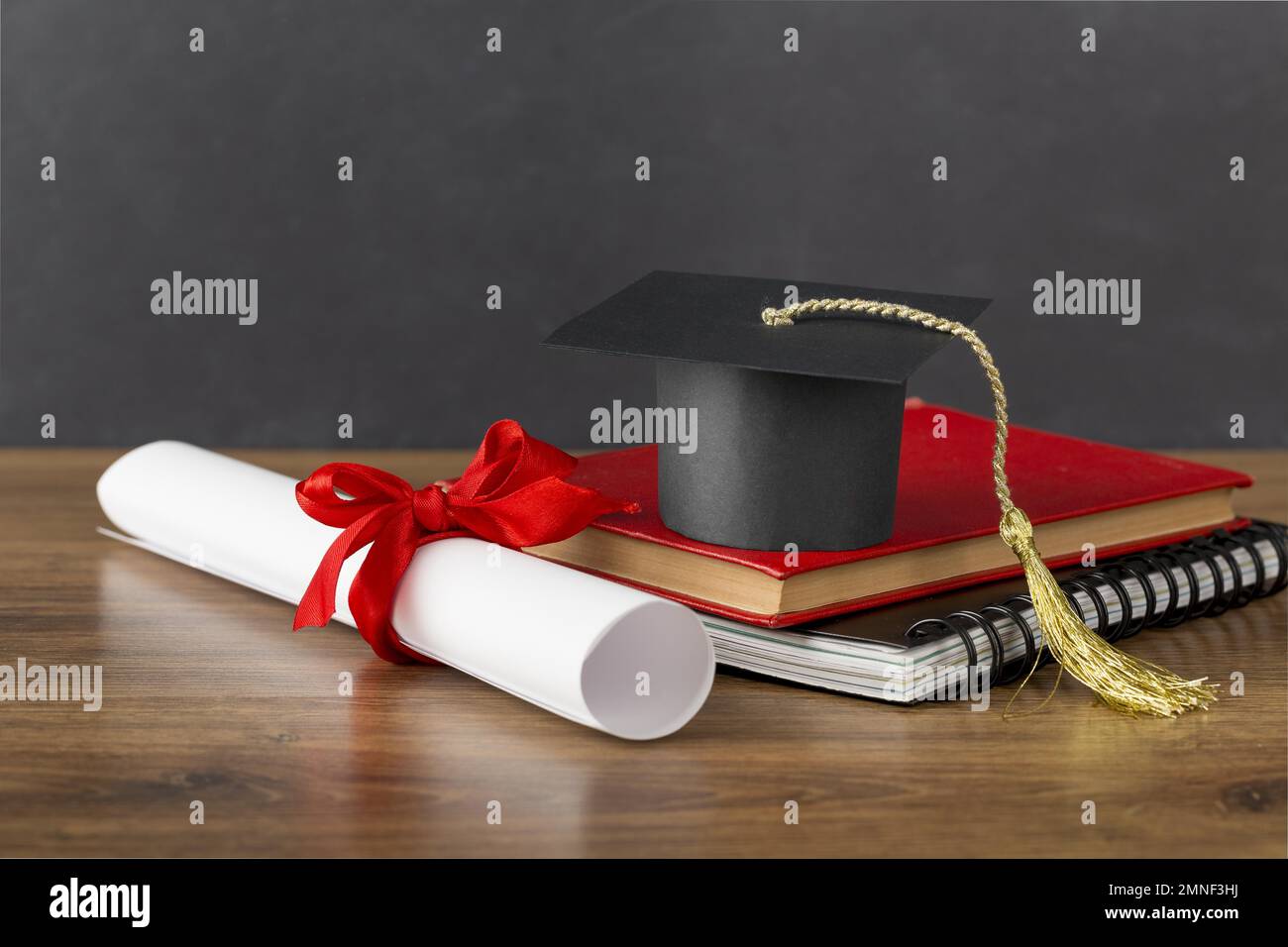 Graduation photo frame hi-res stock photography and images - Alamy