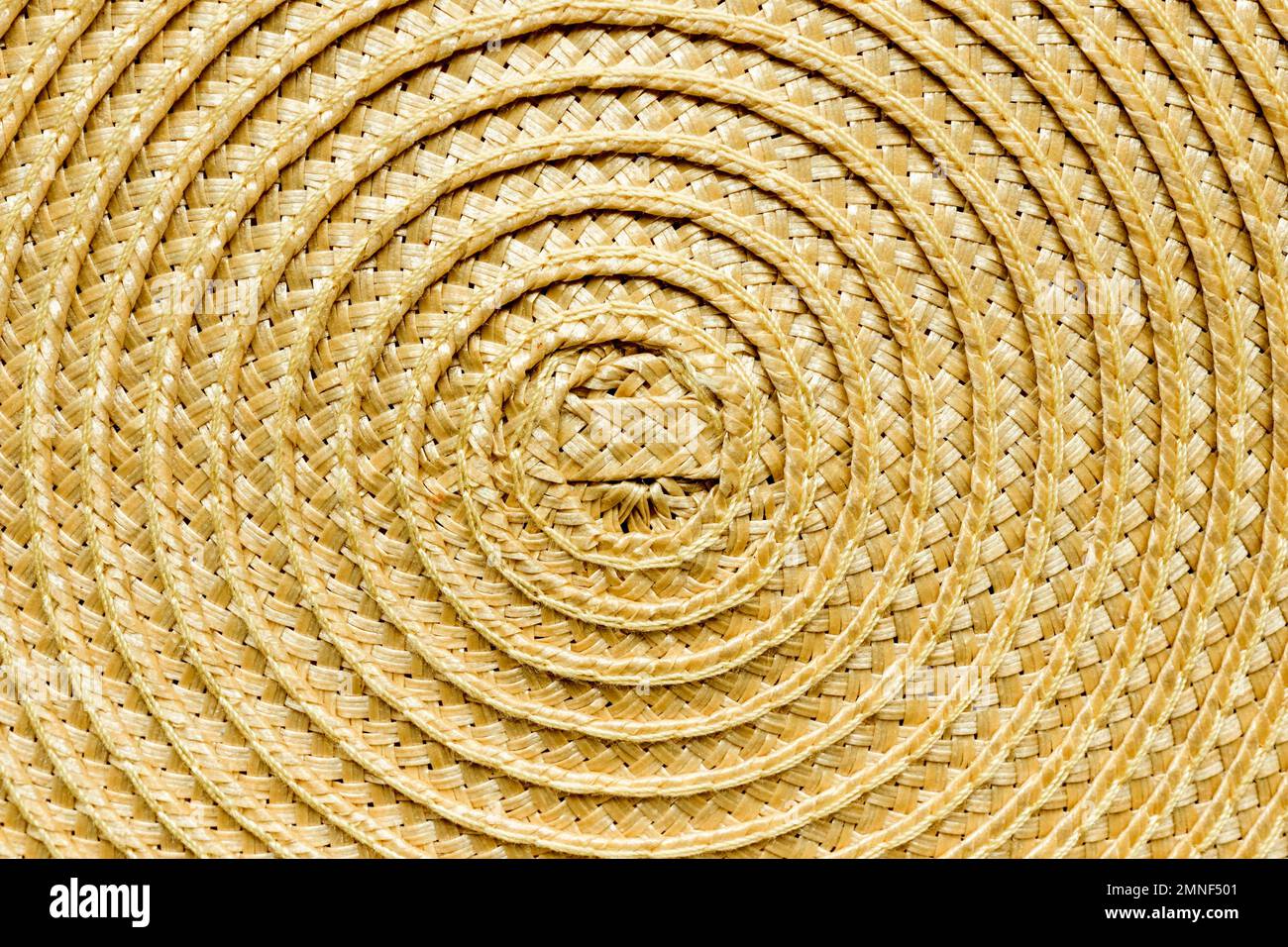 Bamboo straw mat hi-res stock photography and images - Alamy
