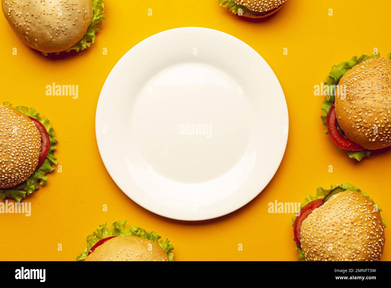 Flat cheeseburger hi-res stock photography and images - Alamy