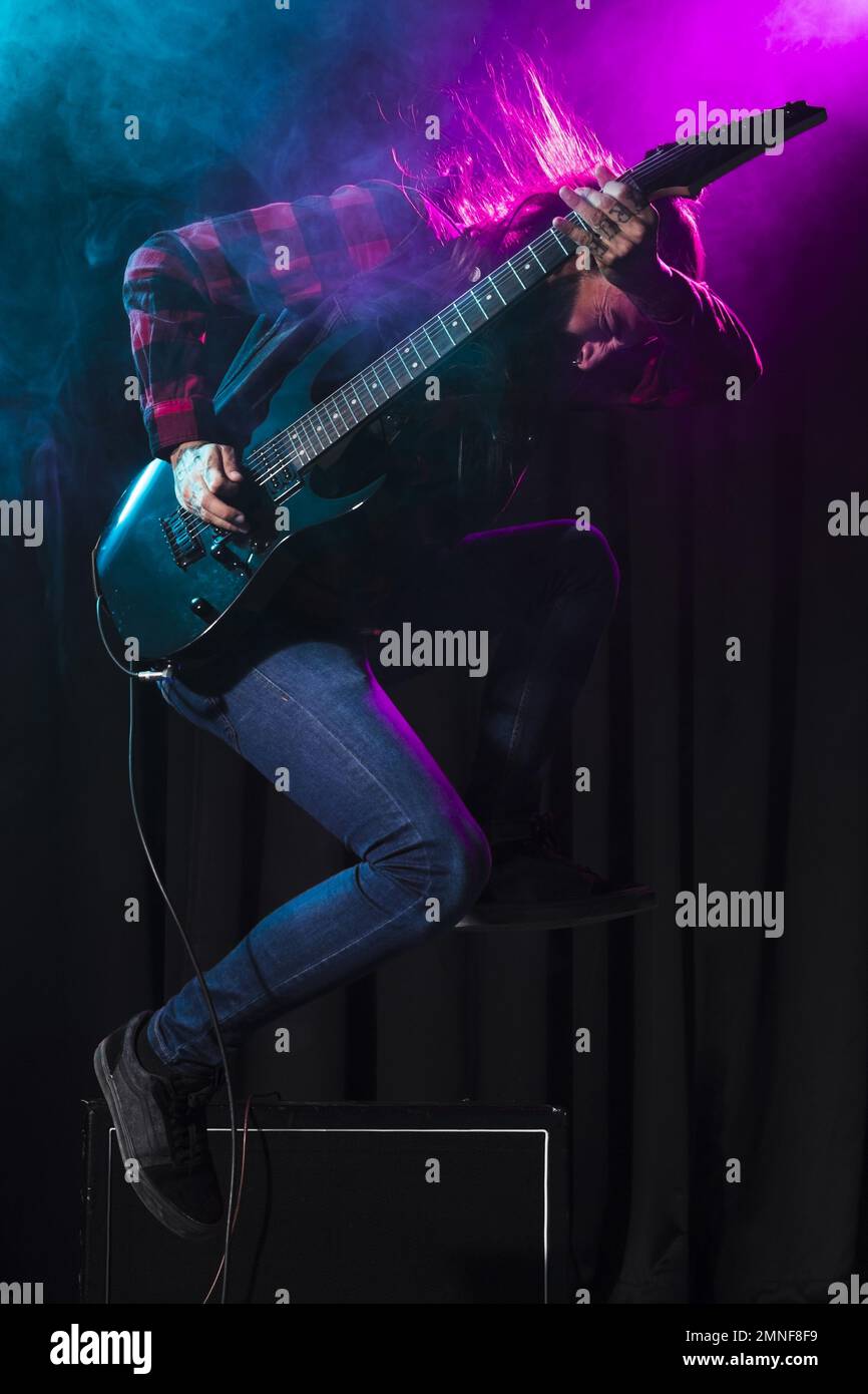 Sideways jump hi-res stock photography and images - Alamy