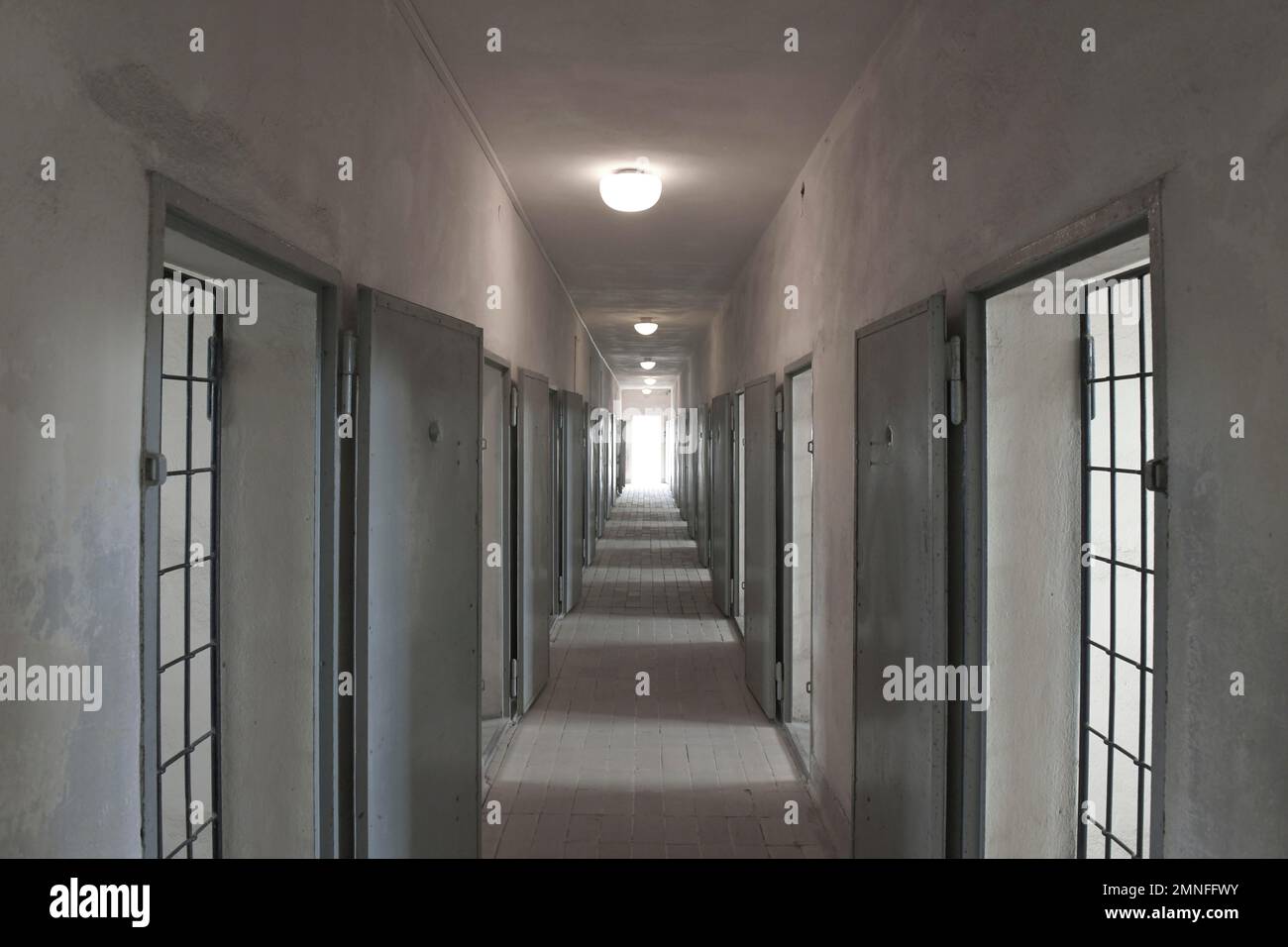 Camp prison cell building, Sachsenhausen Concentration Camp Memorial ...