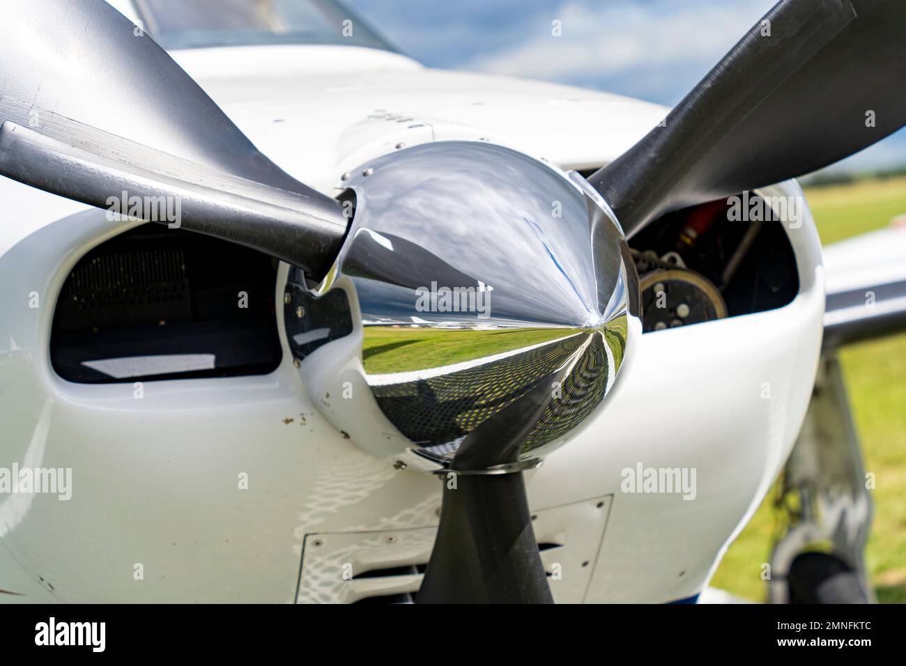 Nose cone and propeller hi-res stock photography and images - Alamy