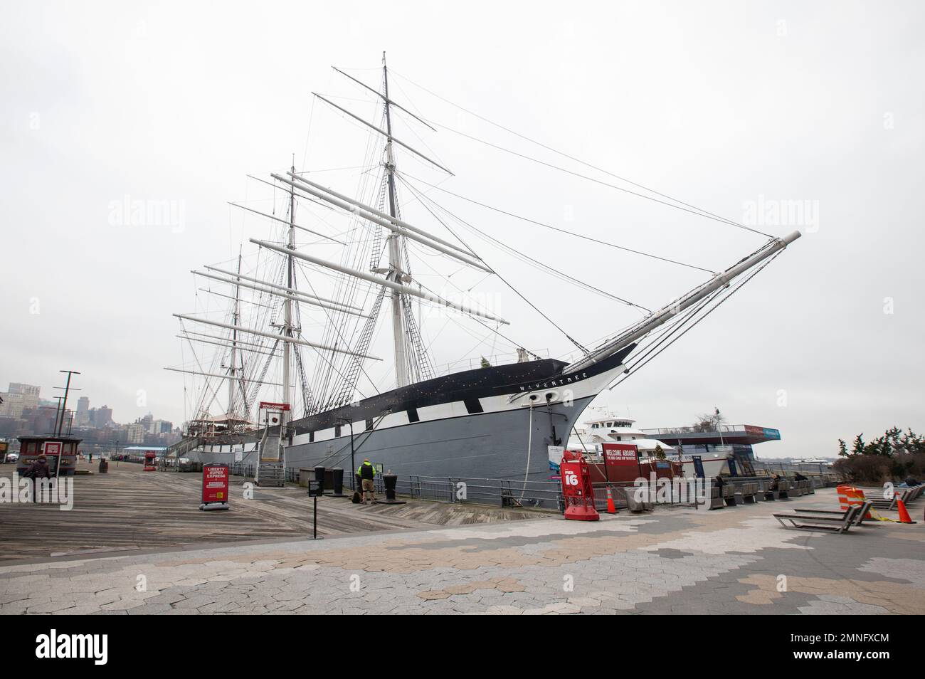 Sail ship Wavertree, New York city, USA Stock Photo - Alamy