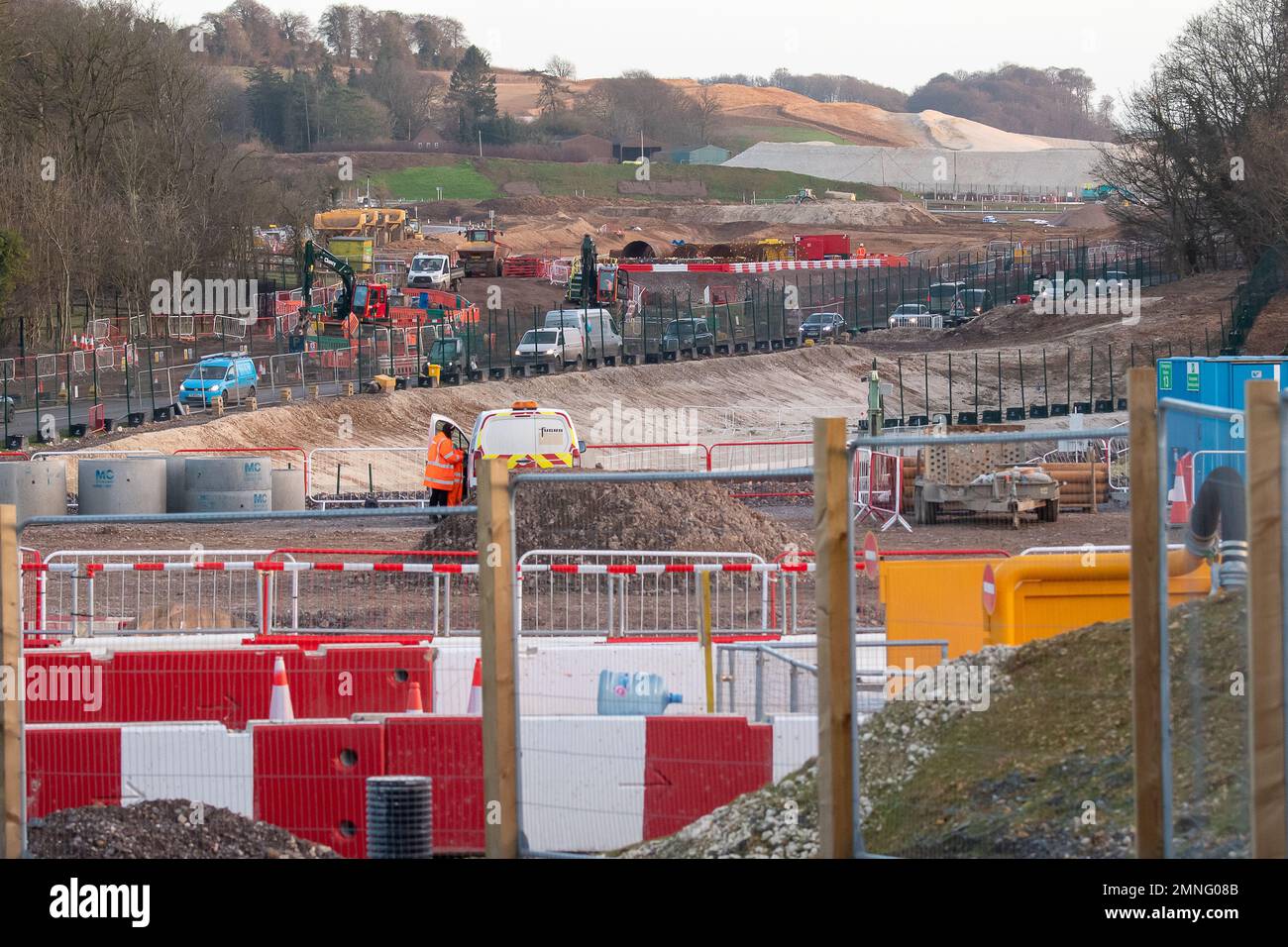Wendover, Buckinghamshire, UK. 30th January, 2023. Commuters on the ...