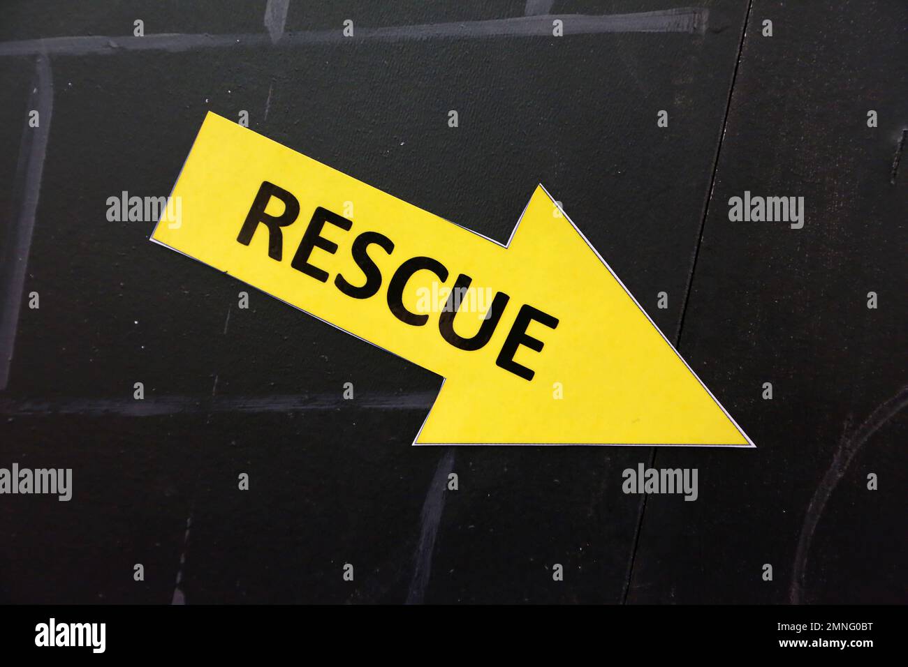 Rescue warning arrow. Danger sign. Caution sign. Attention sign Stock ...