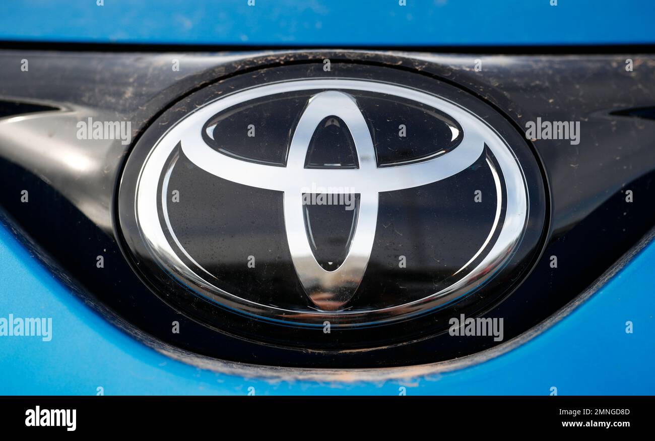 Toyota rav4 logo hi-res stock photography and images - Alamy