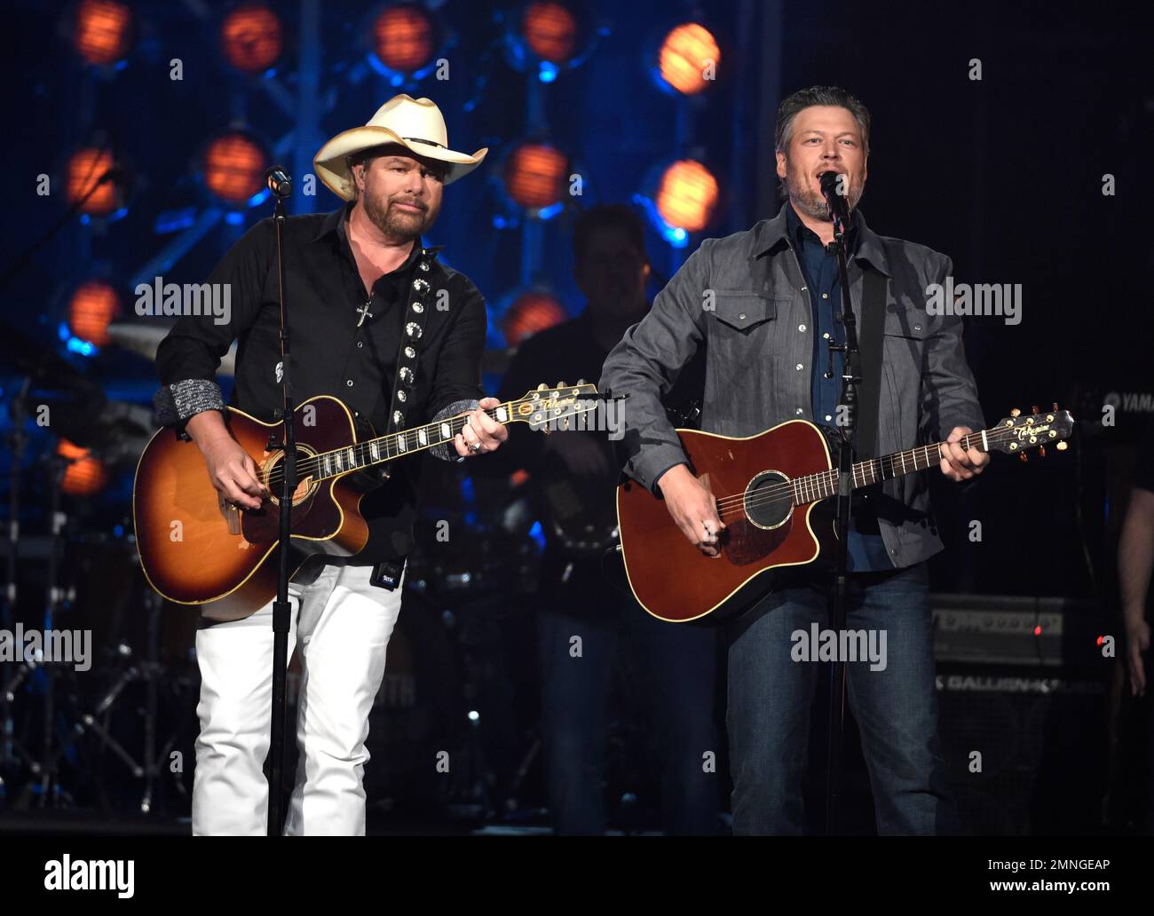 Toby Keith, left, and Blake Shelton perform "Should've Been a Cowboy ...