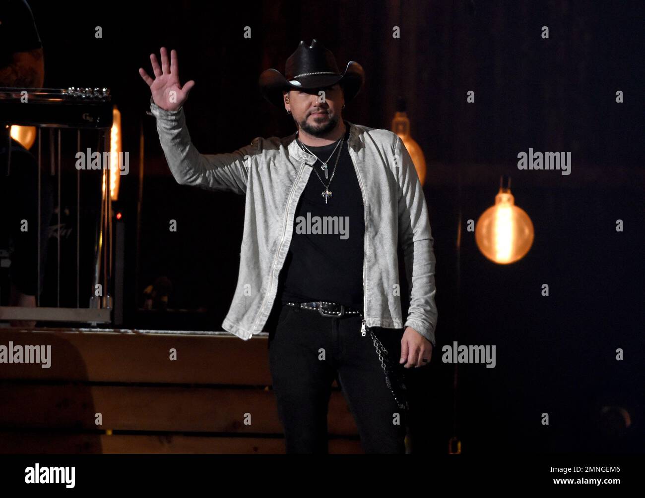 Jason Aldean waves to the crowd after performing "You Make It Easy" at ...