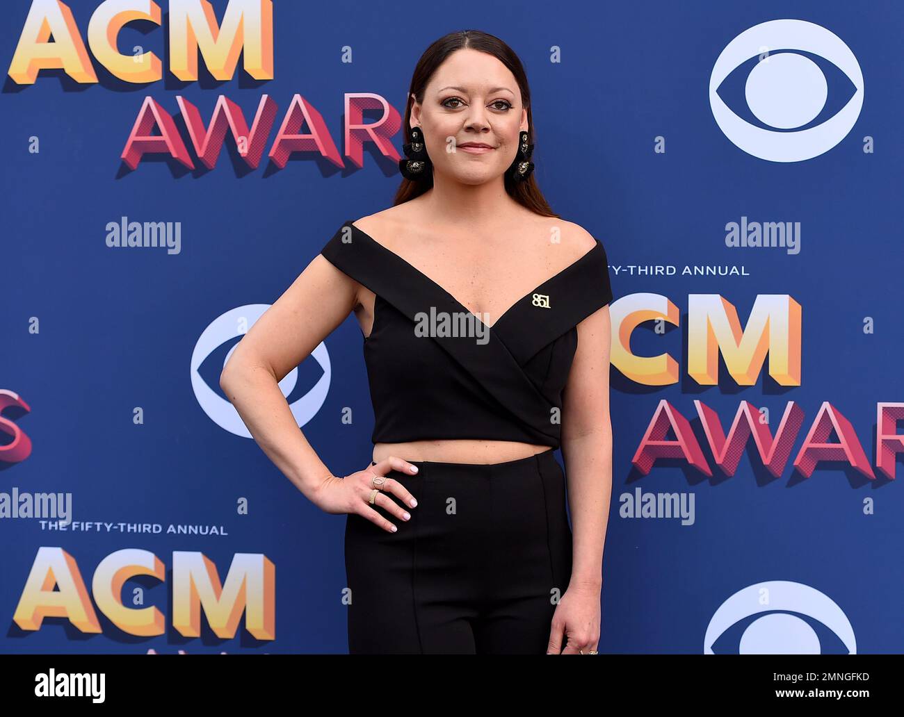 Hillary Lindsey arrives at the 53rd annual Academy of Country Music ...