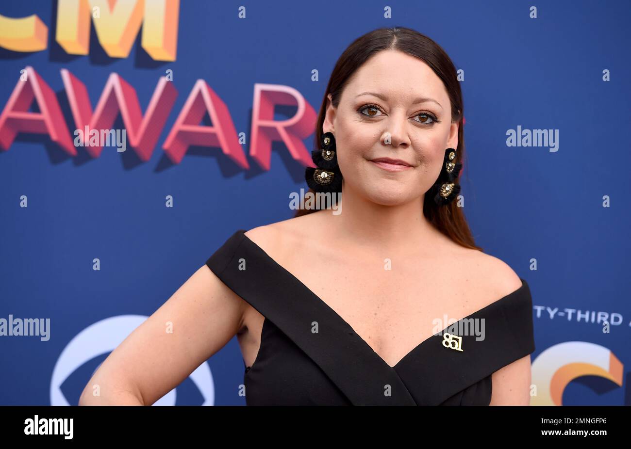 Hillary Lindsey arrives at the 53rd annual Academy of Country Music ...