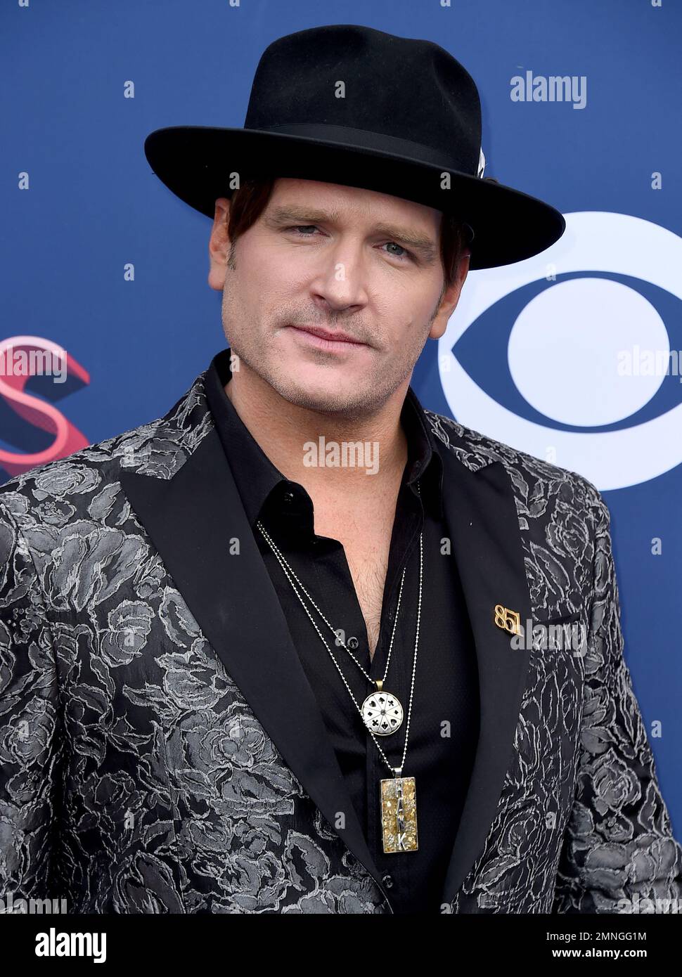 Jerrod Niemann arrives at the 53rd annual Academy of Country Music ...